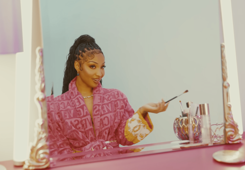 Dancehall Artiste Shenseea Drops New Song 'V.I.P' - Moon 10